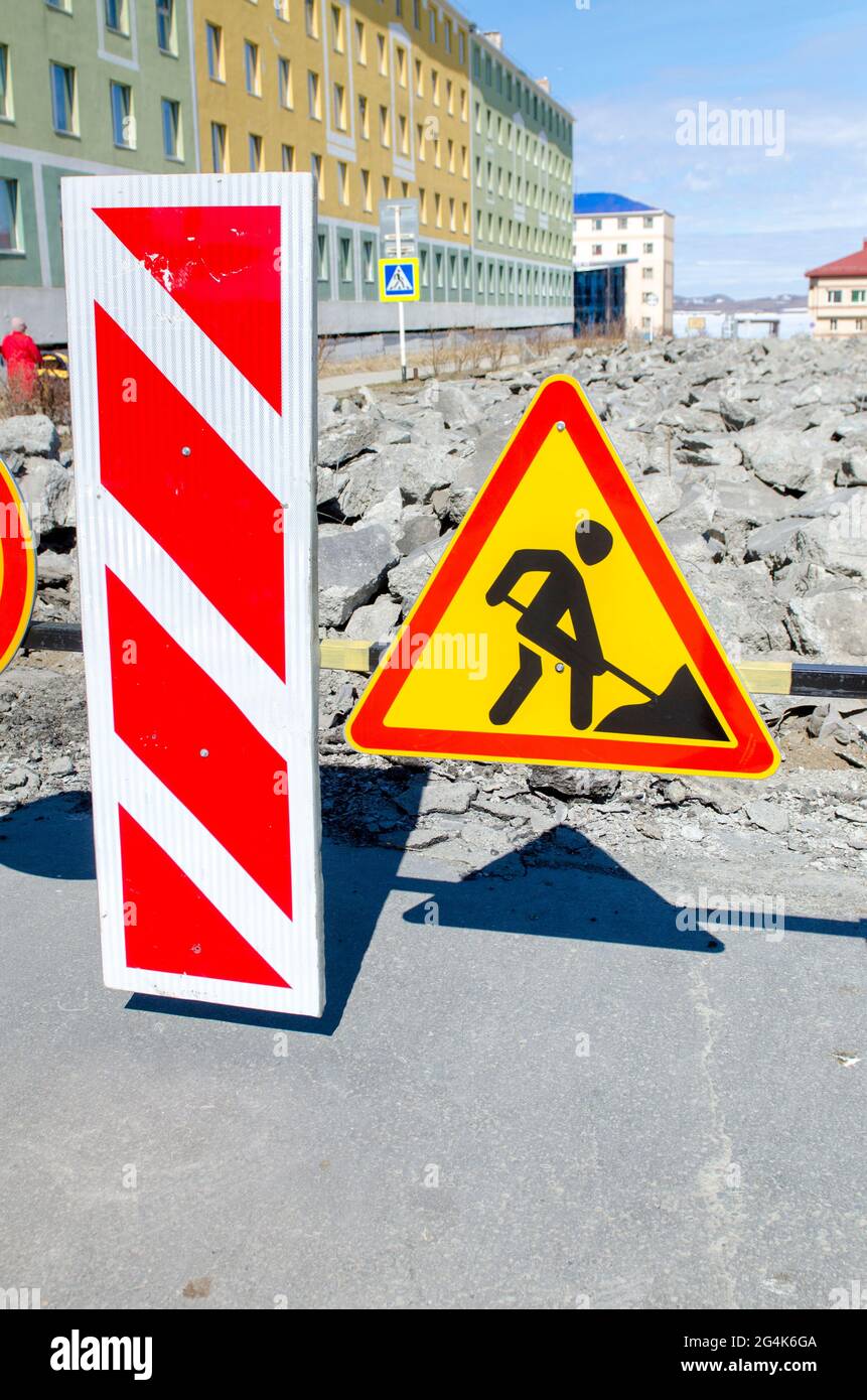 Road signs at the construction site Stock Photo - Alamy