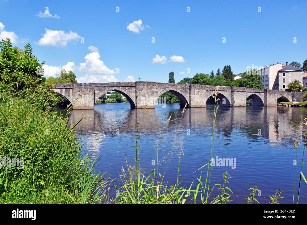 The medieval Pont (bridge) St Etienne, built in 1203, originally with ...