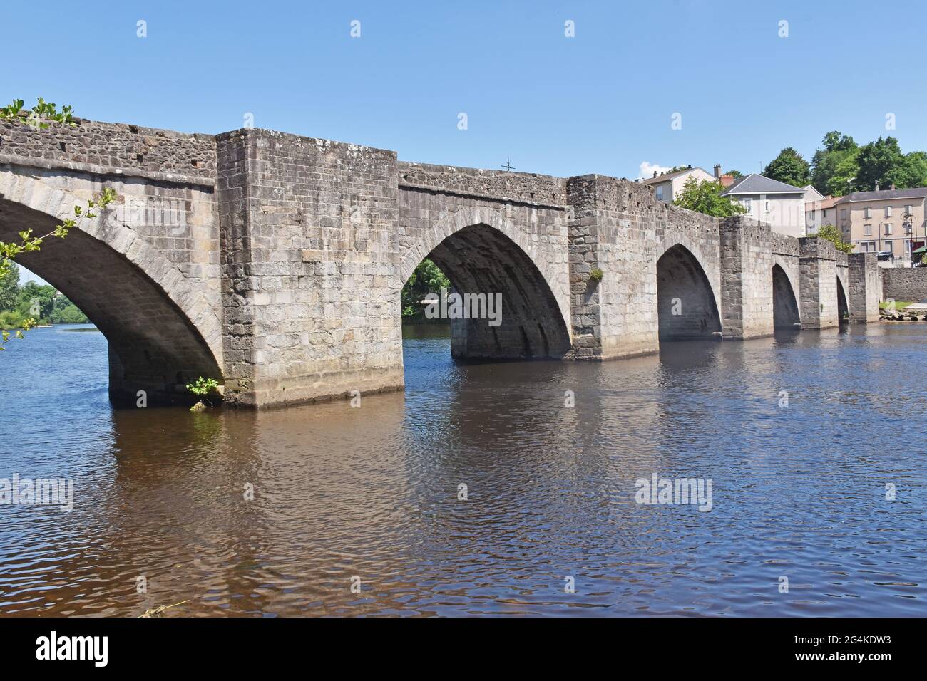 The medieval Pont (bridge) St Etienne, built in 1203, originally with ...