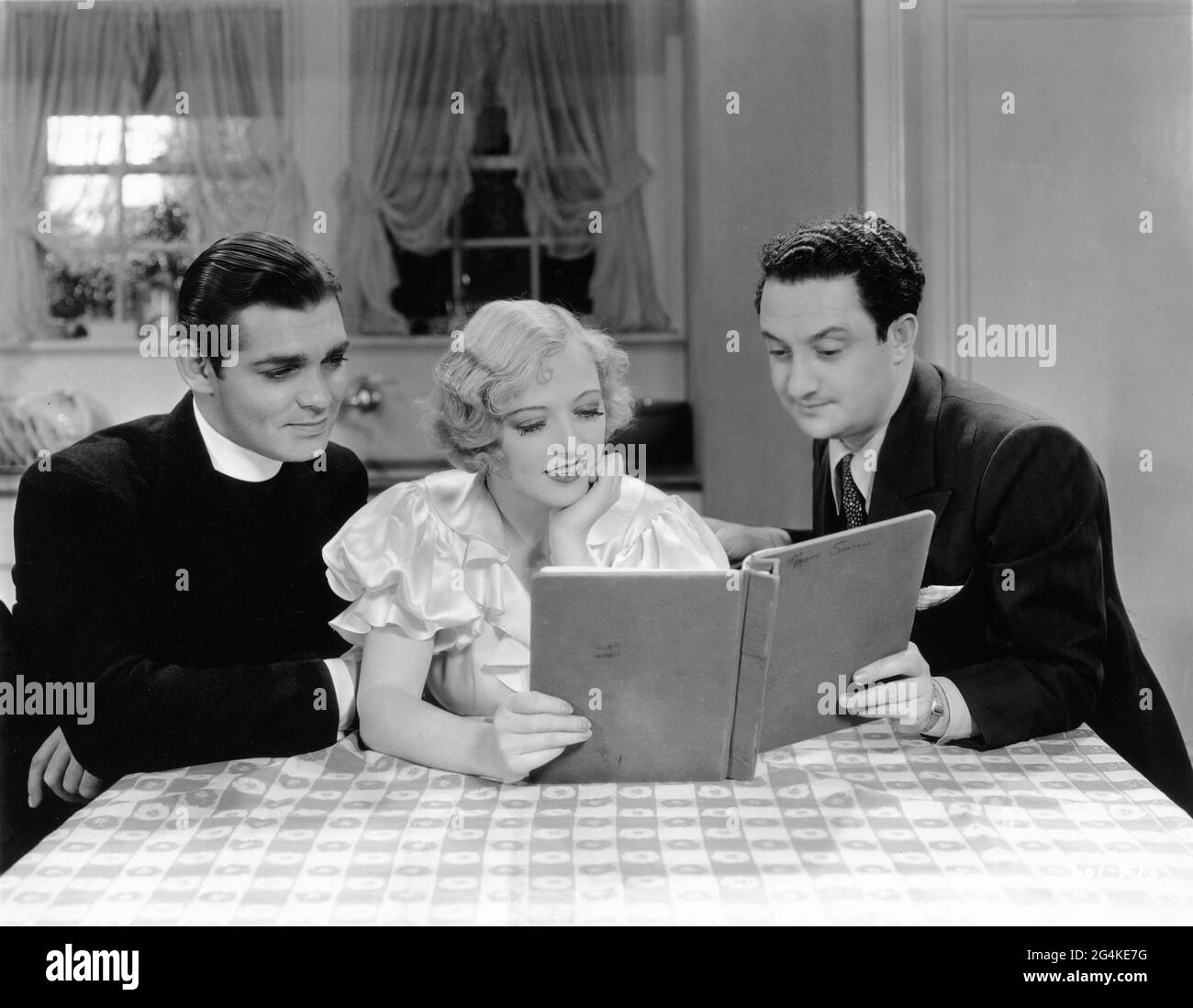 CLARK GABLE MARION DAVIES and Director ALFRED SANTELL on set candid ...