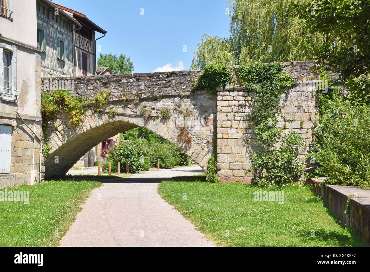 The Pont (bridge) St. Martial over the river Vienne in Limoges, France ...