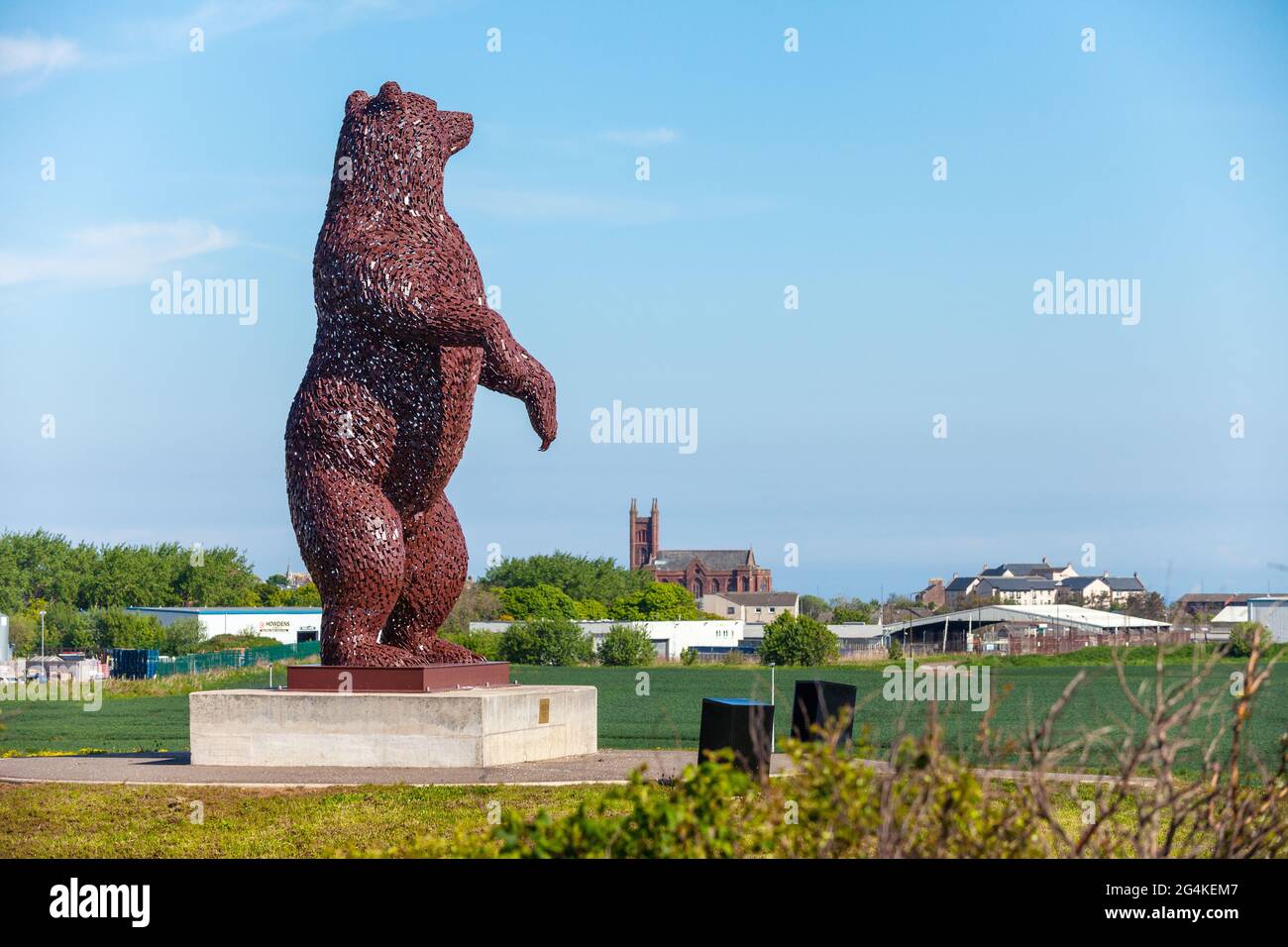 The Dunbar Bear artwork by the Scottish sculptor Andy Scott is a ...