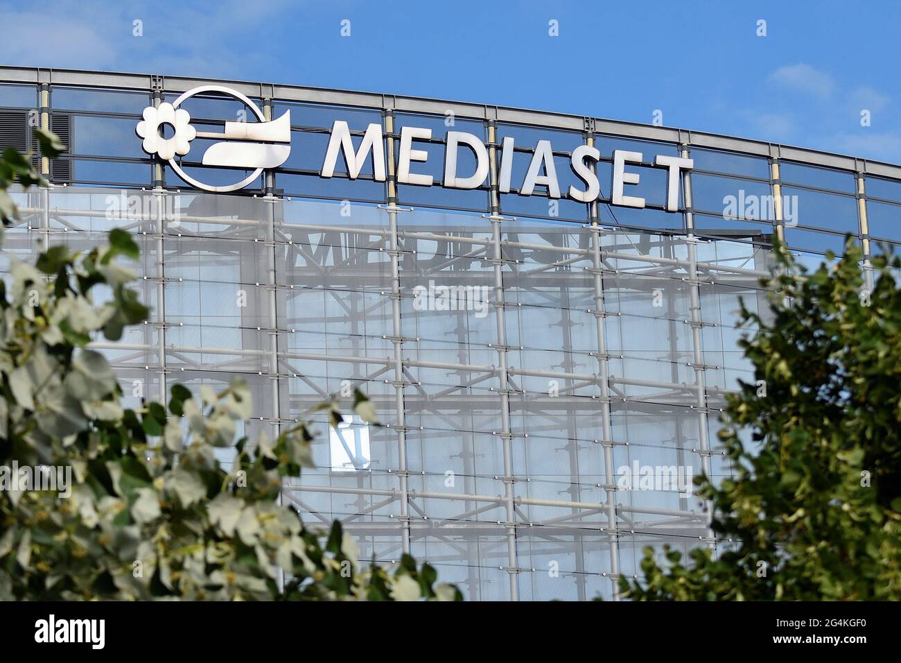 Logo mediaset hi-res stock photography and images - Alamy
