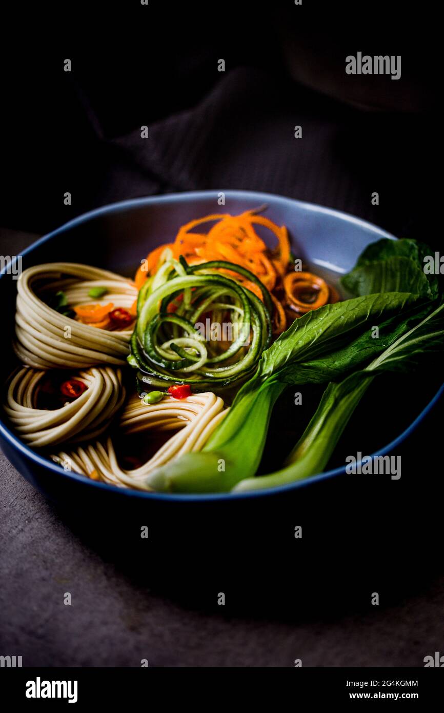 Asian udon noodles vegetables hi-res stock photography and images - Alamy