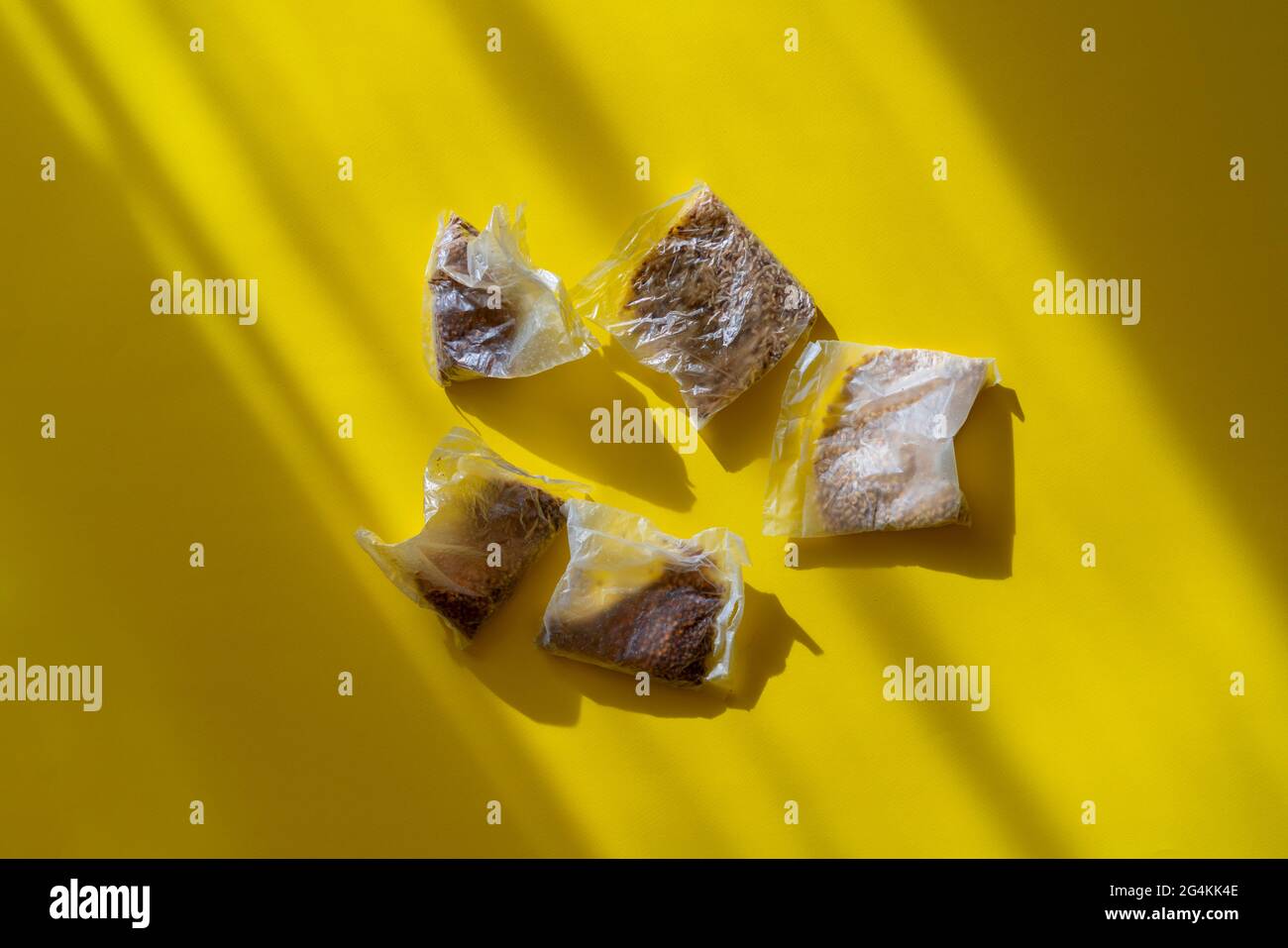 Vacuum pack bags hi-res stock photography and images - Alamy