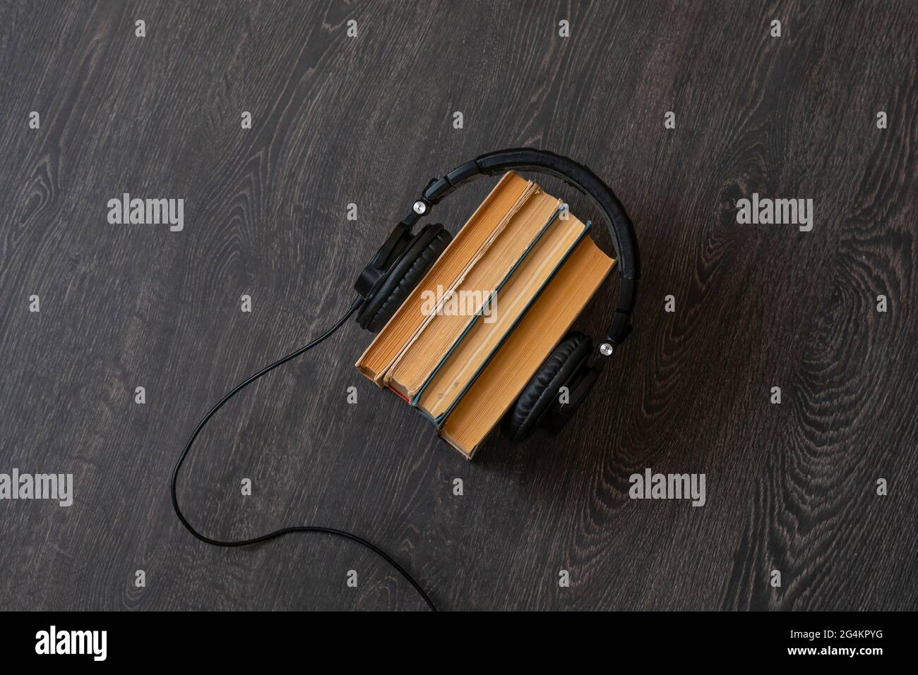 Creative music reading concept hi-res stock photography and images - Alamy
