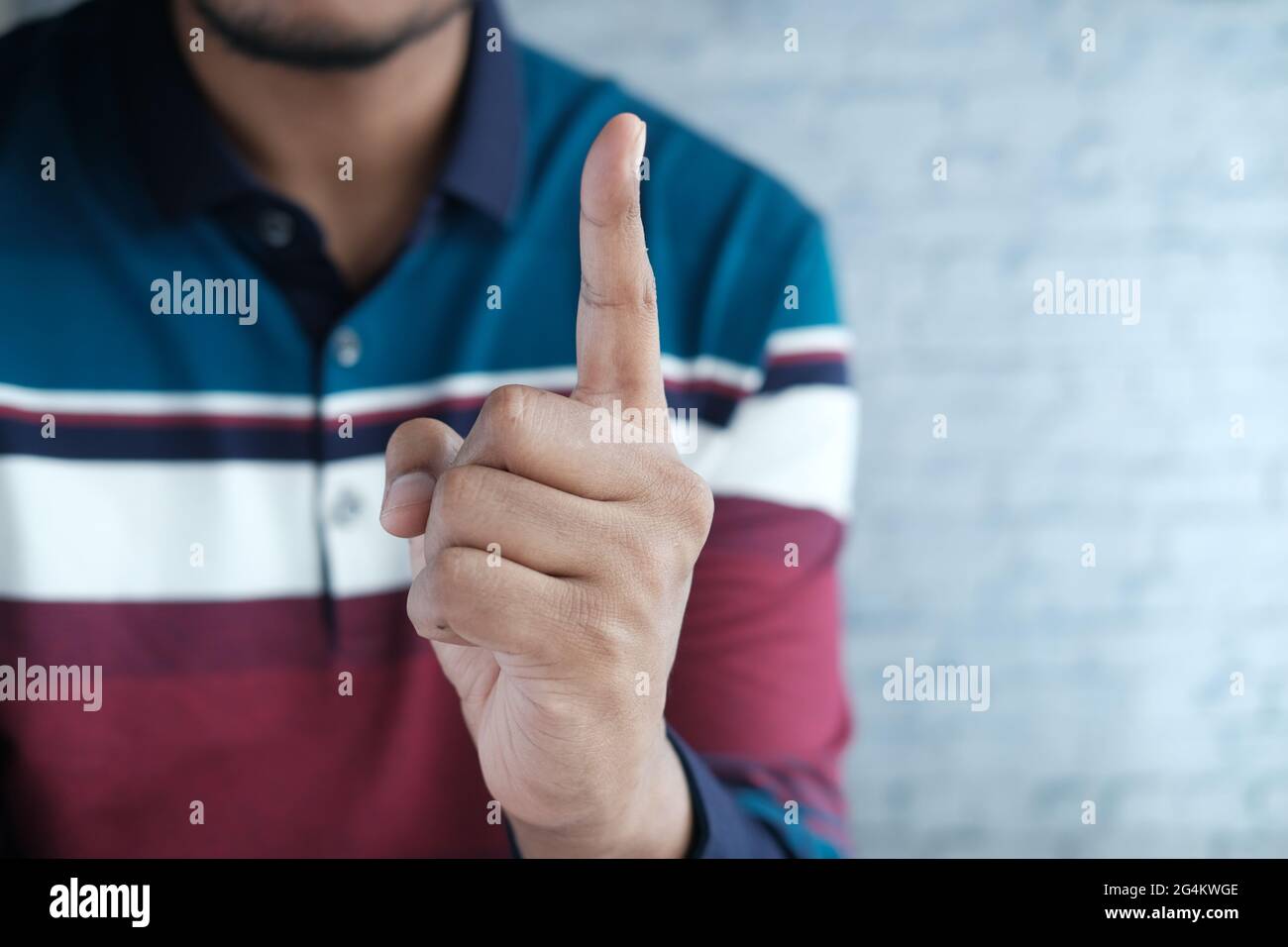 Number 1 hand gesture hi-res stock photography and images - Alamy