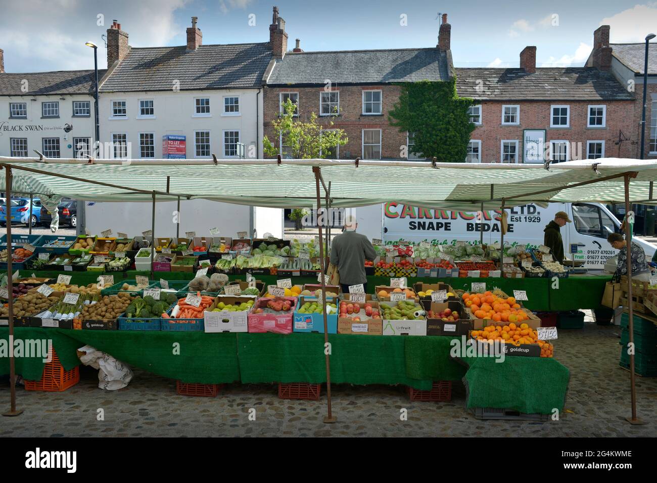 Day markets hi-res stock photography and images - Alamy