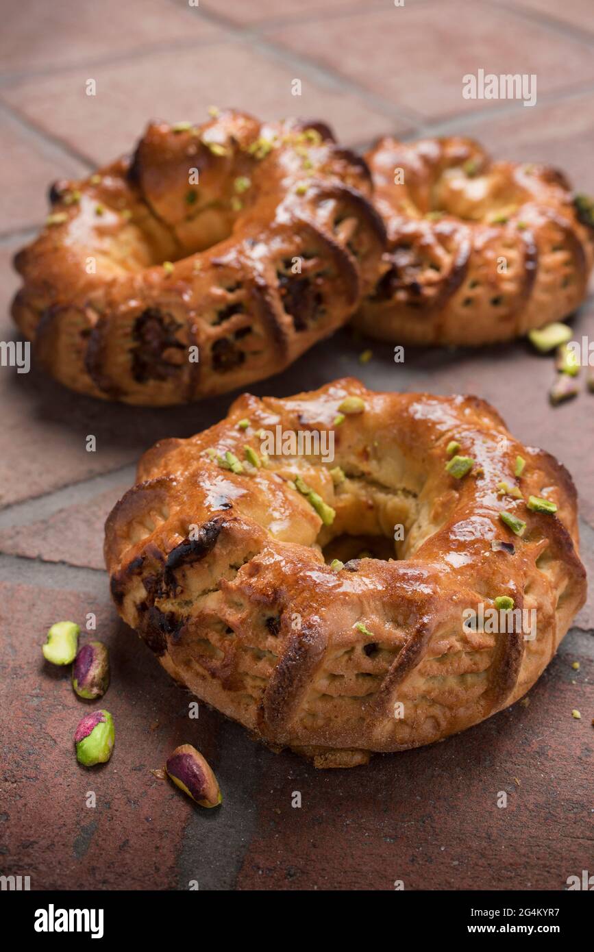 Buccellato, typical Christmas Sicilian dessert, Sicily, Italy, Europe ...