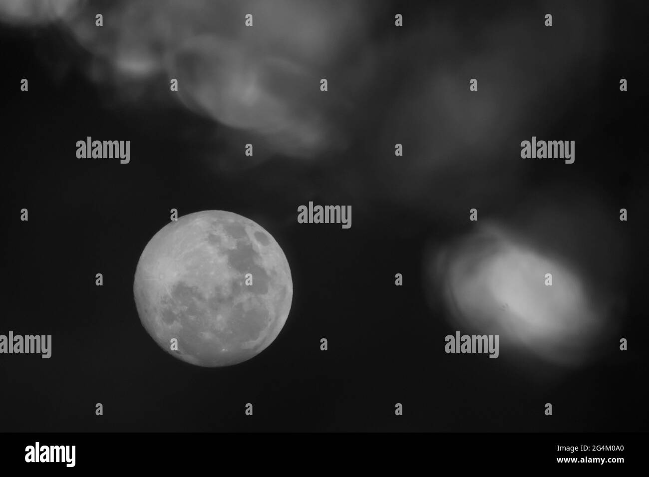 Full moon night sky Black and White Stock Photos & Images - Alamy