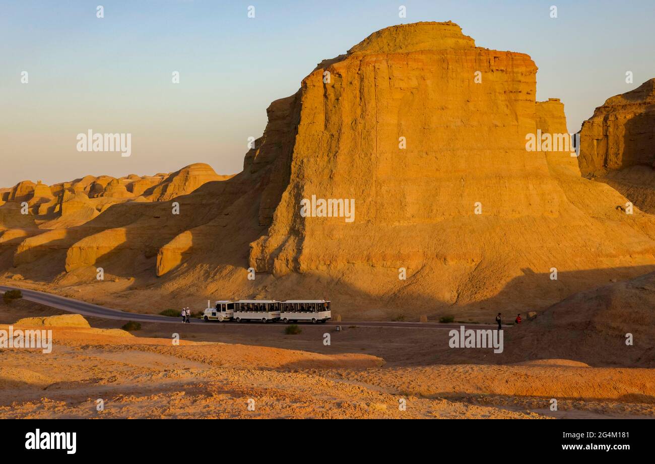 Karamay hi-res stock photography and images - Alamy