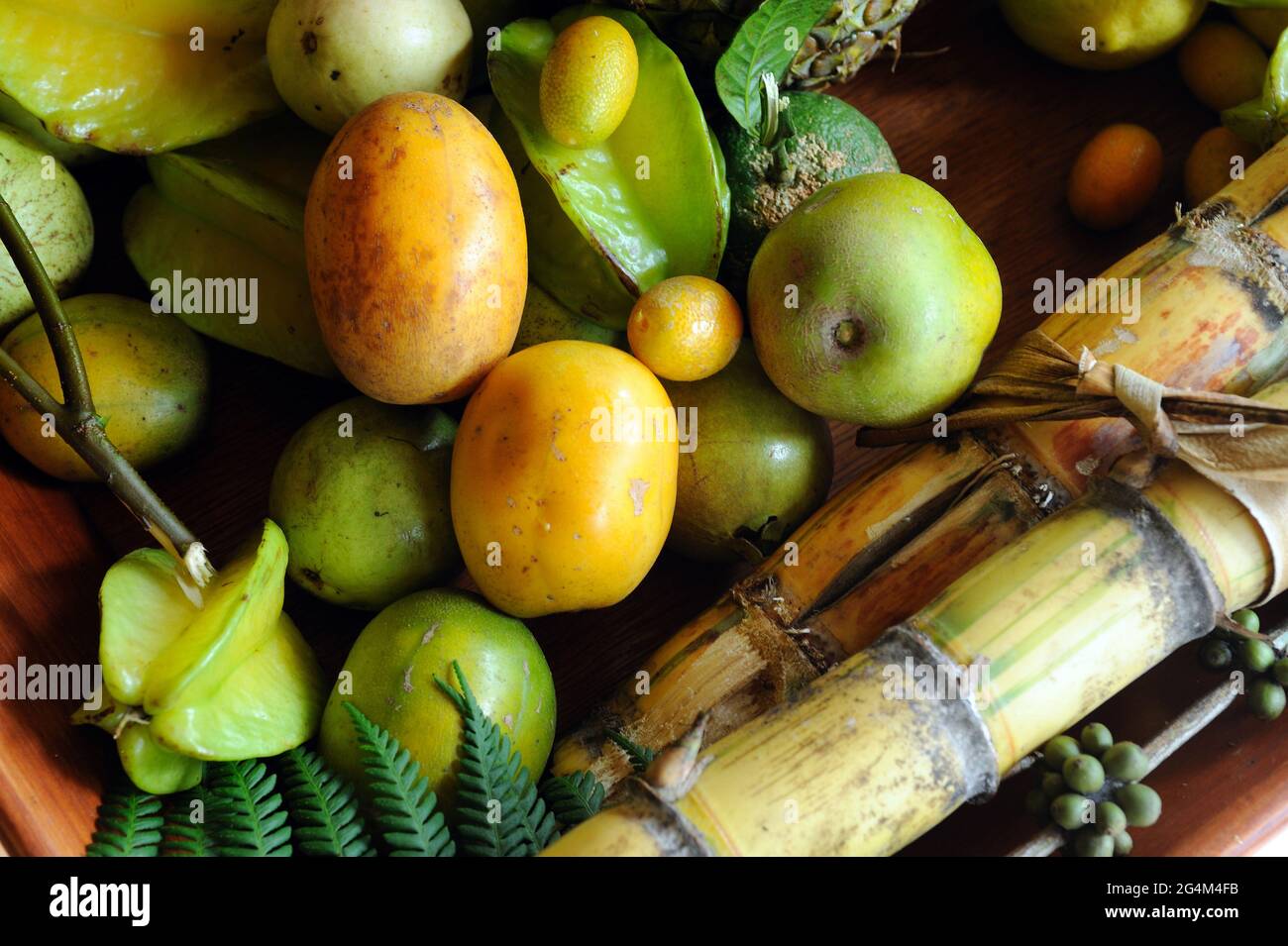 FRENCH WEST INDIES. MARTINIQUE ISLAND. TROPICALS FRUITS Stock Photo - Alamy