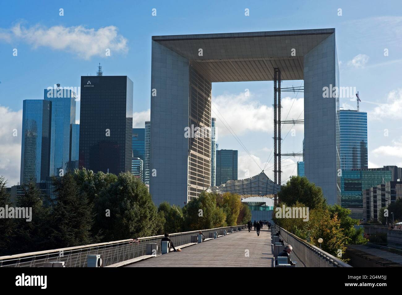 FRANCE. HAUTS-DE-SEINE. COURBEVOIE LA DEFENSE. LA DEFENSE BUSINESS ...