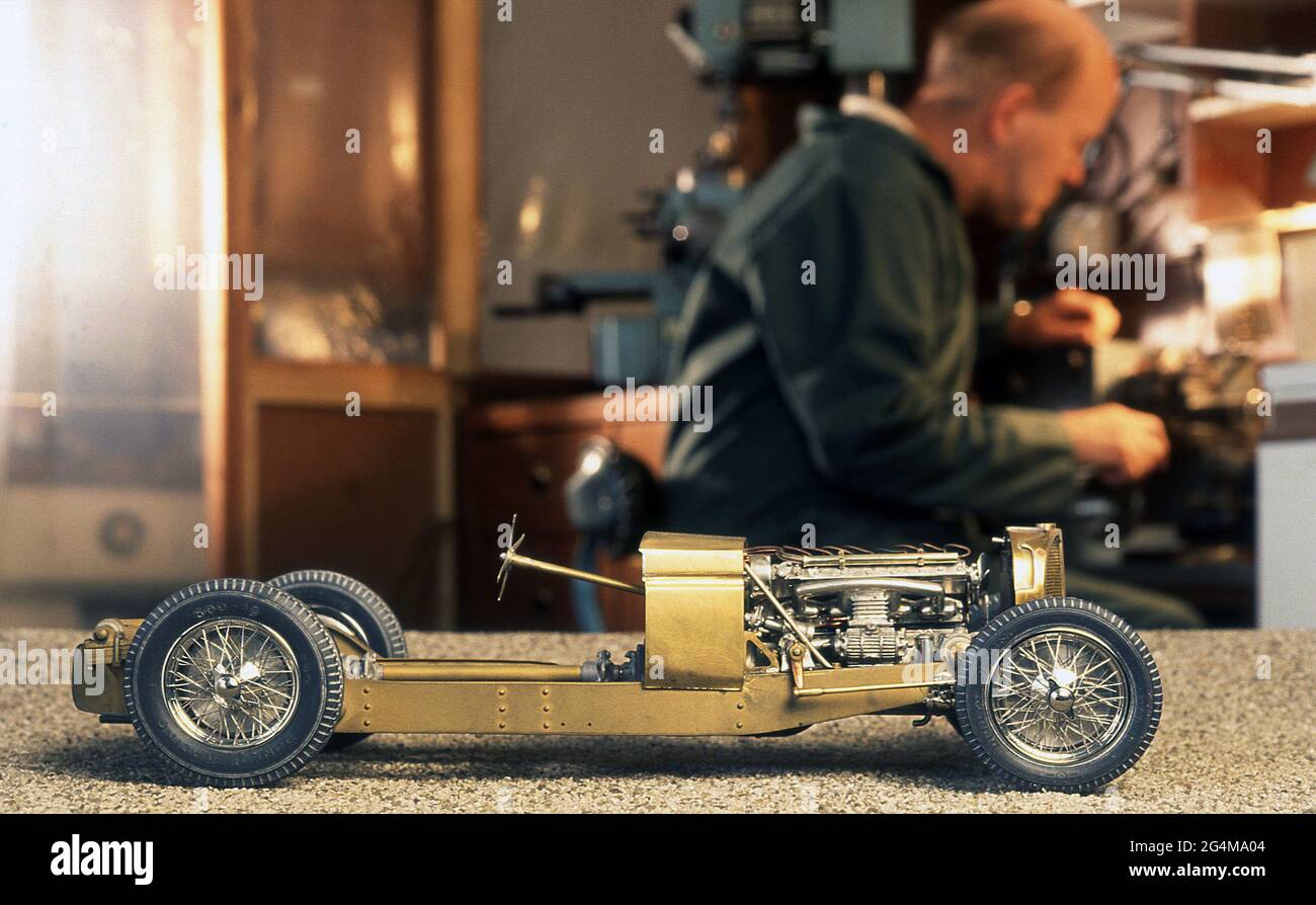 Scale model maker hi-res stock photography and images - Alamy