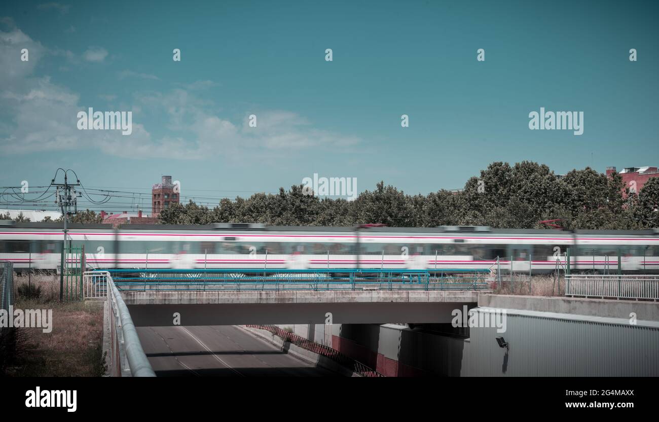 Train crossing bridge over highway hi-res stock photography and images ...