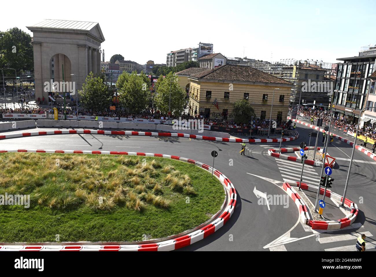 F1 car top view hi-res stock photography and images - Alamy
