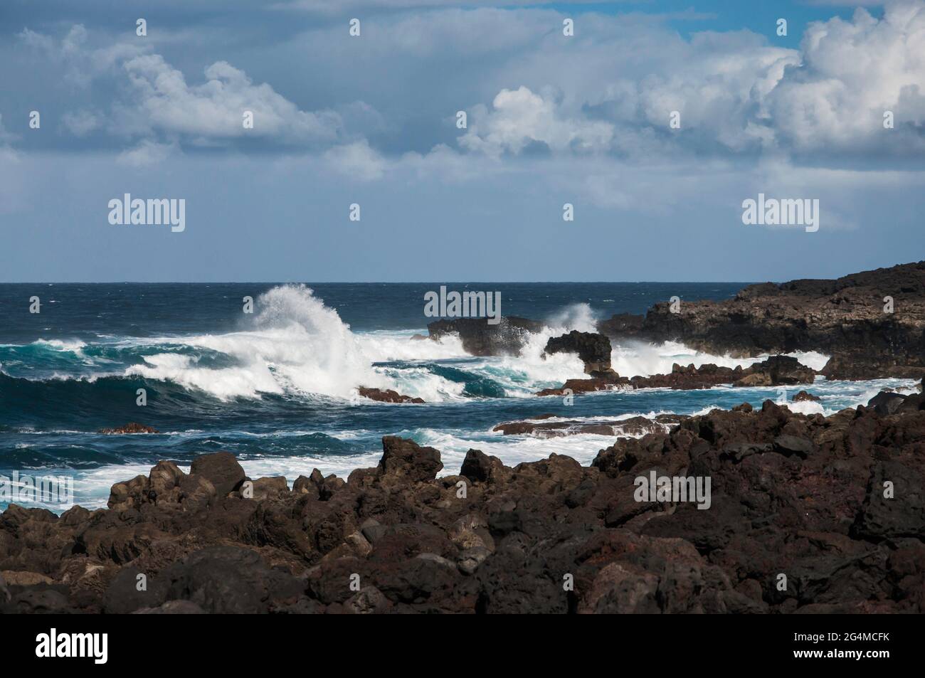 Lava volcano spray hi-res stock photography and images - Alamy