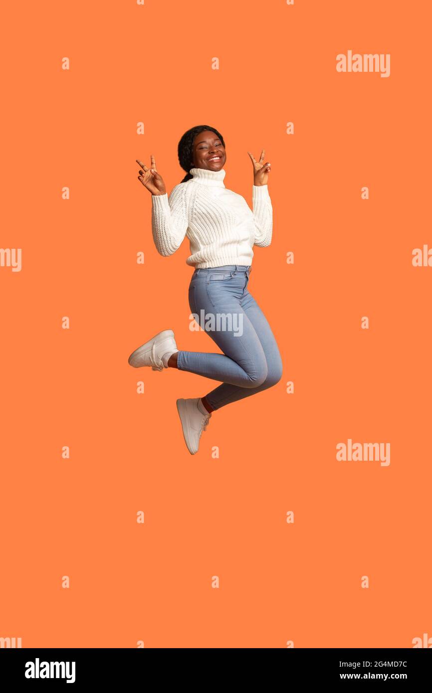 Peace gestures hi-res stock photography and images - Alamy