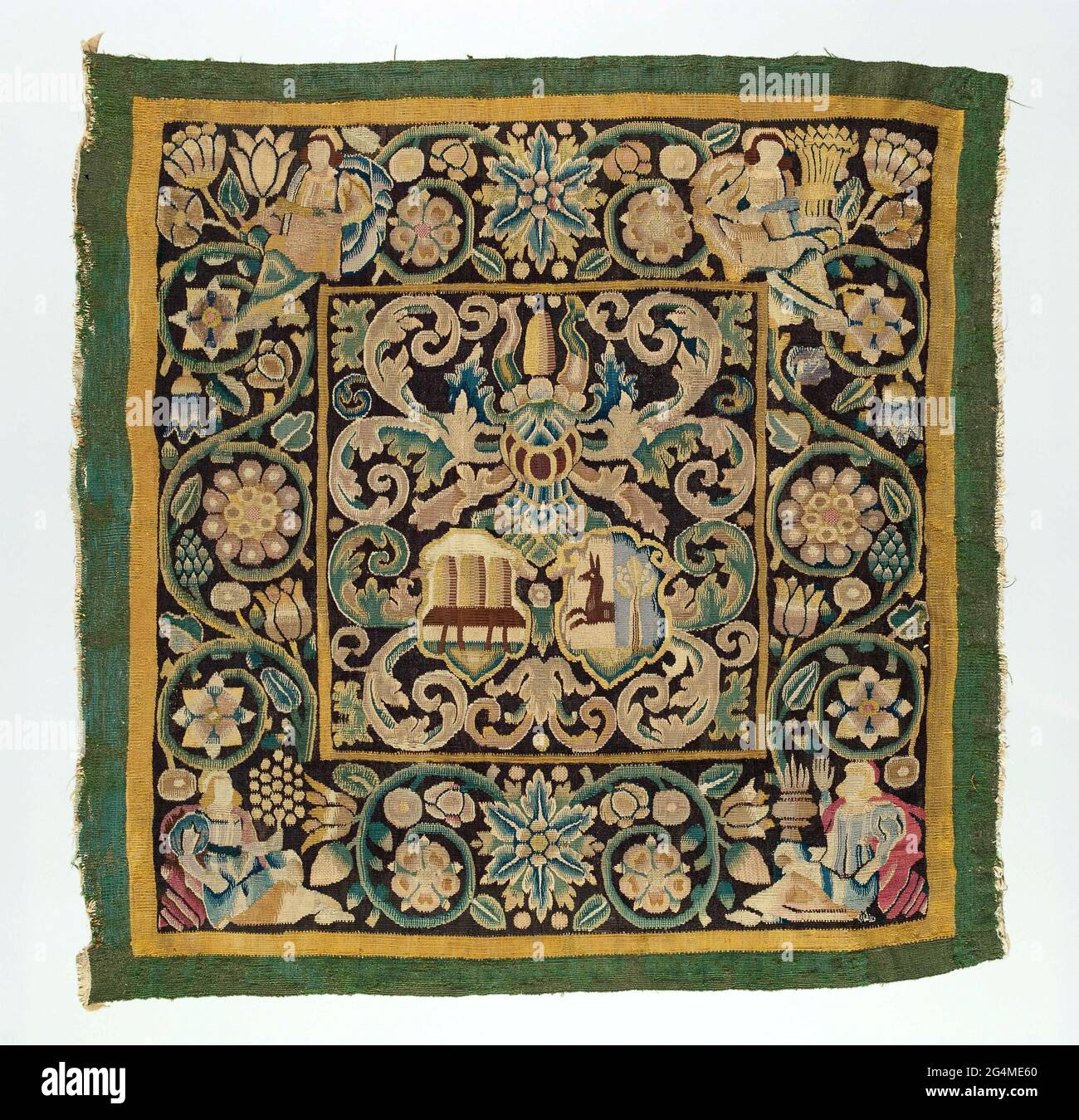 Renaissance shields hi-res stock photography and images - Alamy