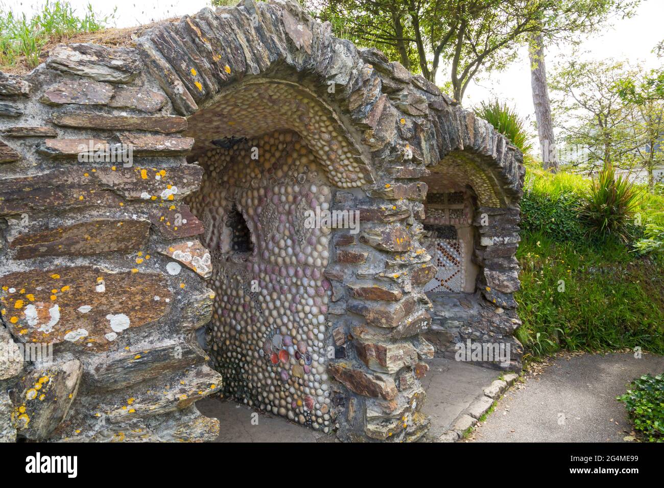 Shell seats, shell decorations grotto in Gyllyngdune Gardens at ...