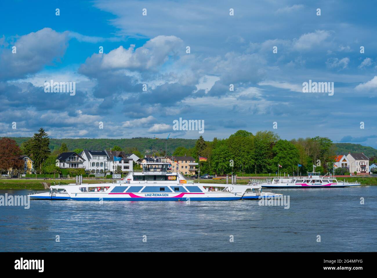 Ferryboat ferry boat ferries hi-res stock photography and images - Alamy