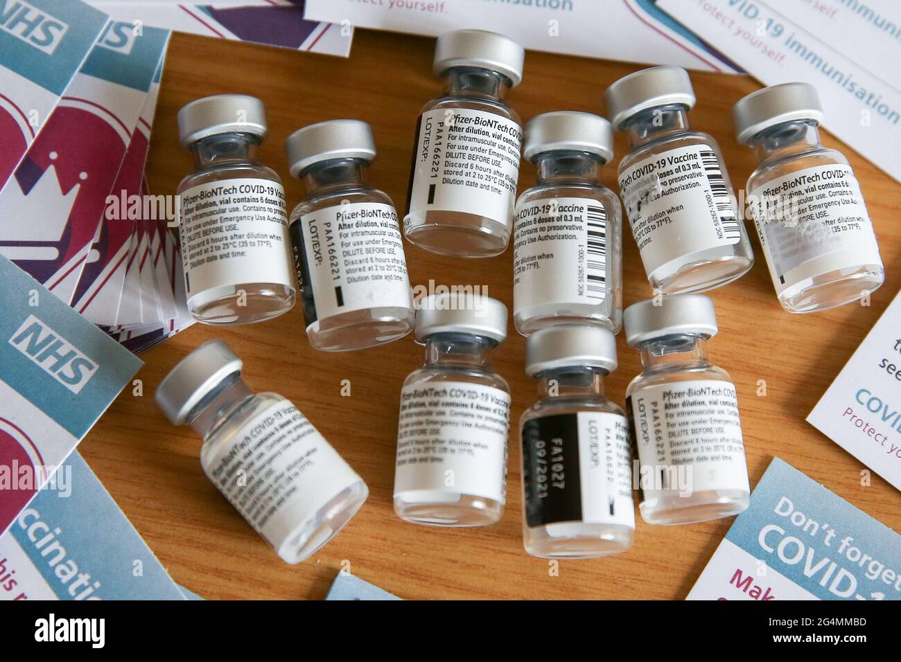 Immunization cards hi-res stock photography and images - Alamy