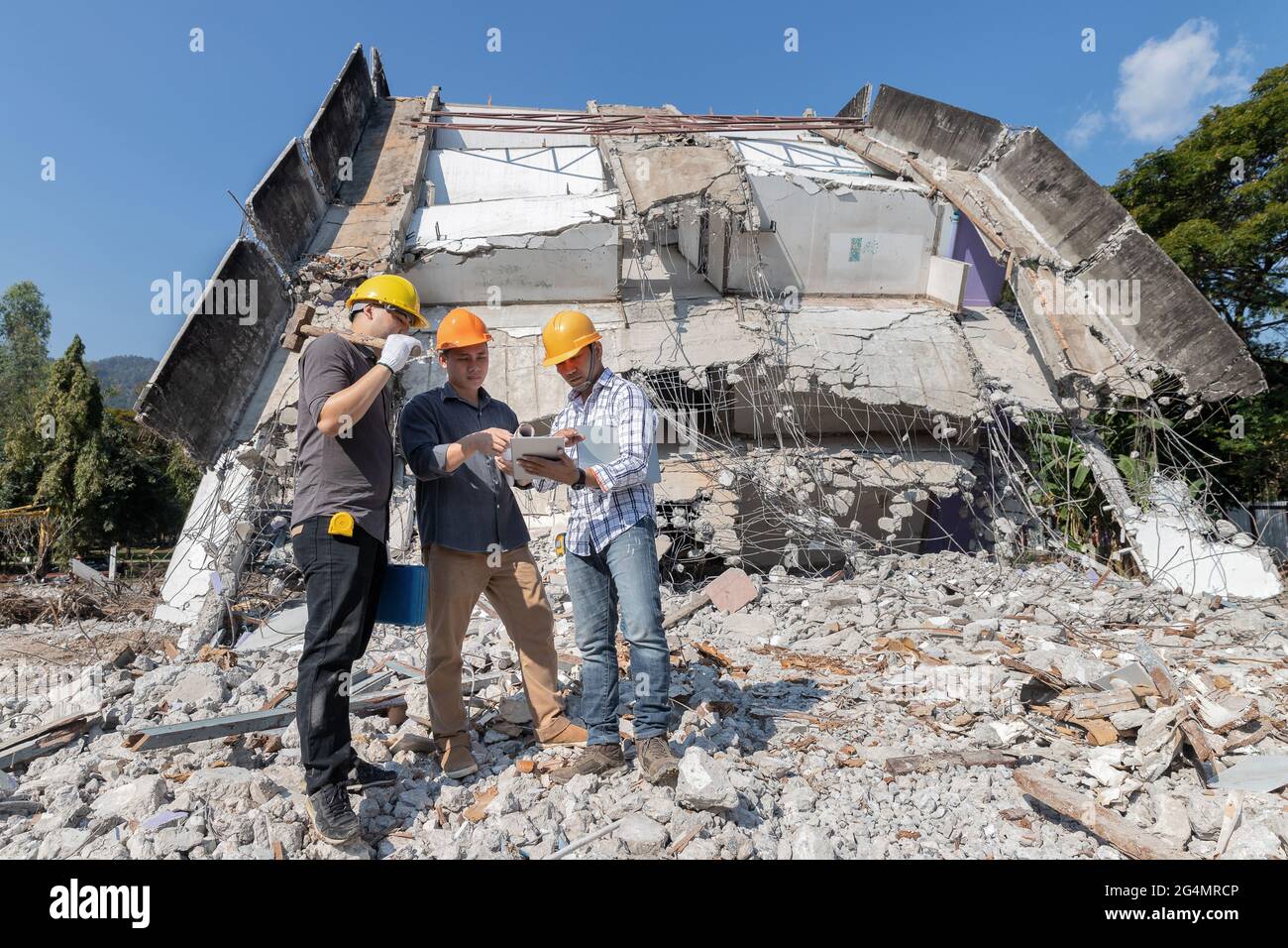 Deconstruction team hi-res stock photography and images - Alamy