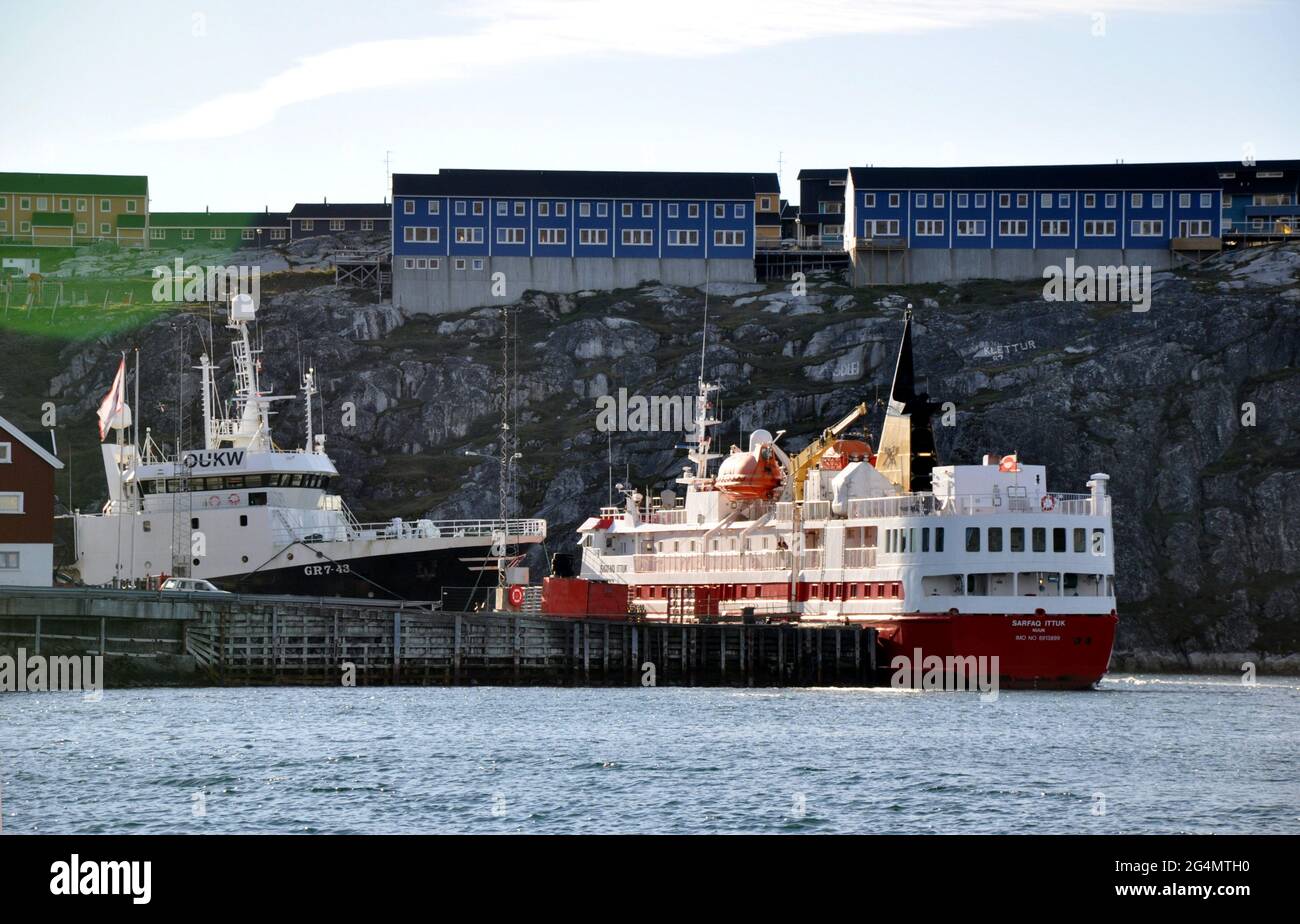Diverse ships in ports and at sea Stock Photo - Alamy