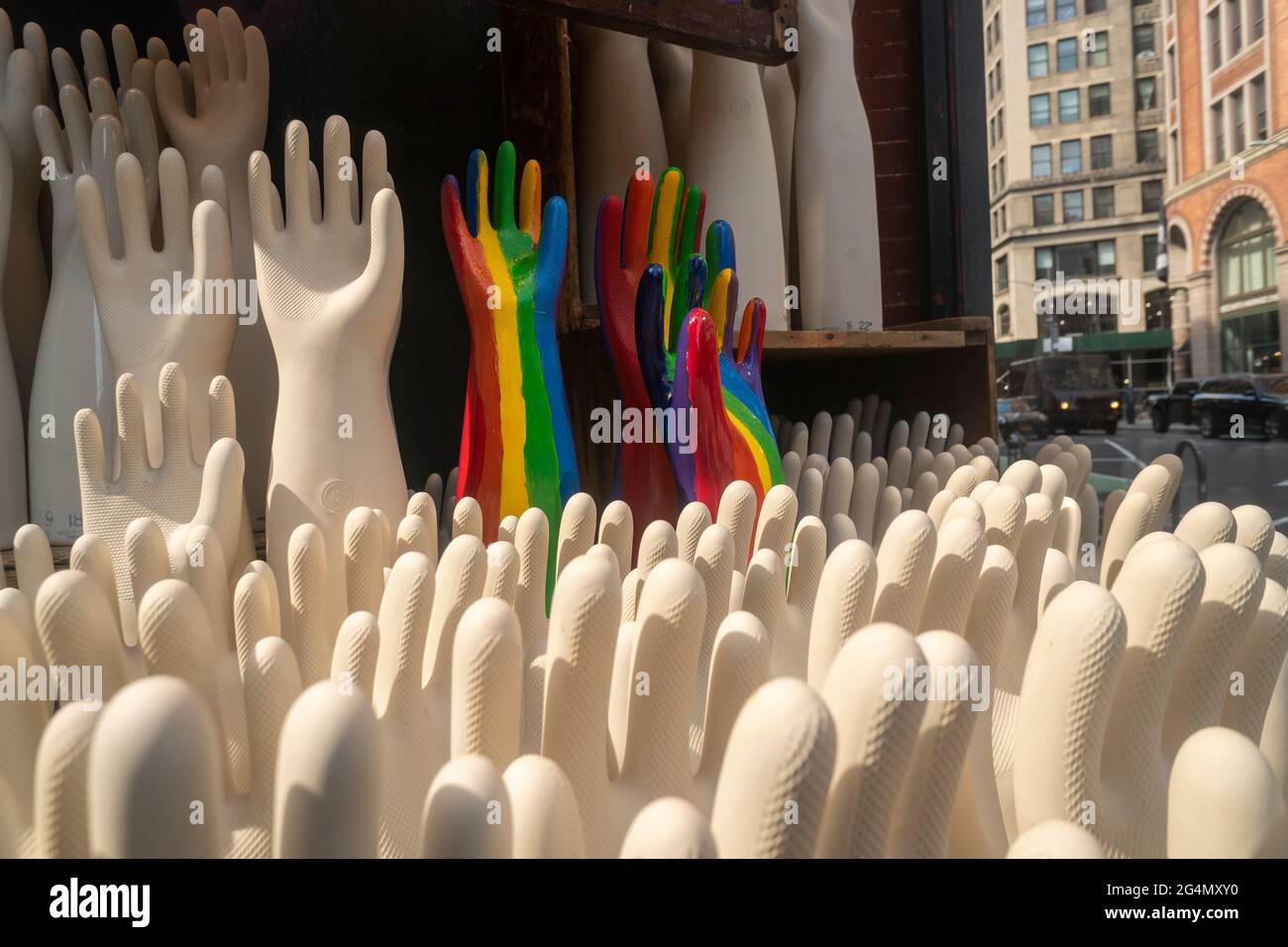 Mannequins gay hi-res stock photography and images - Alamy