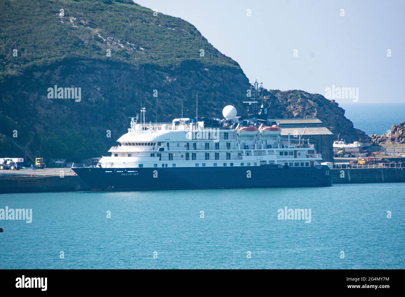 Fishguard bay tourist destination Pembrokeshire Stock Photo - Alamy