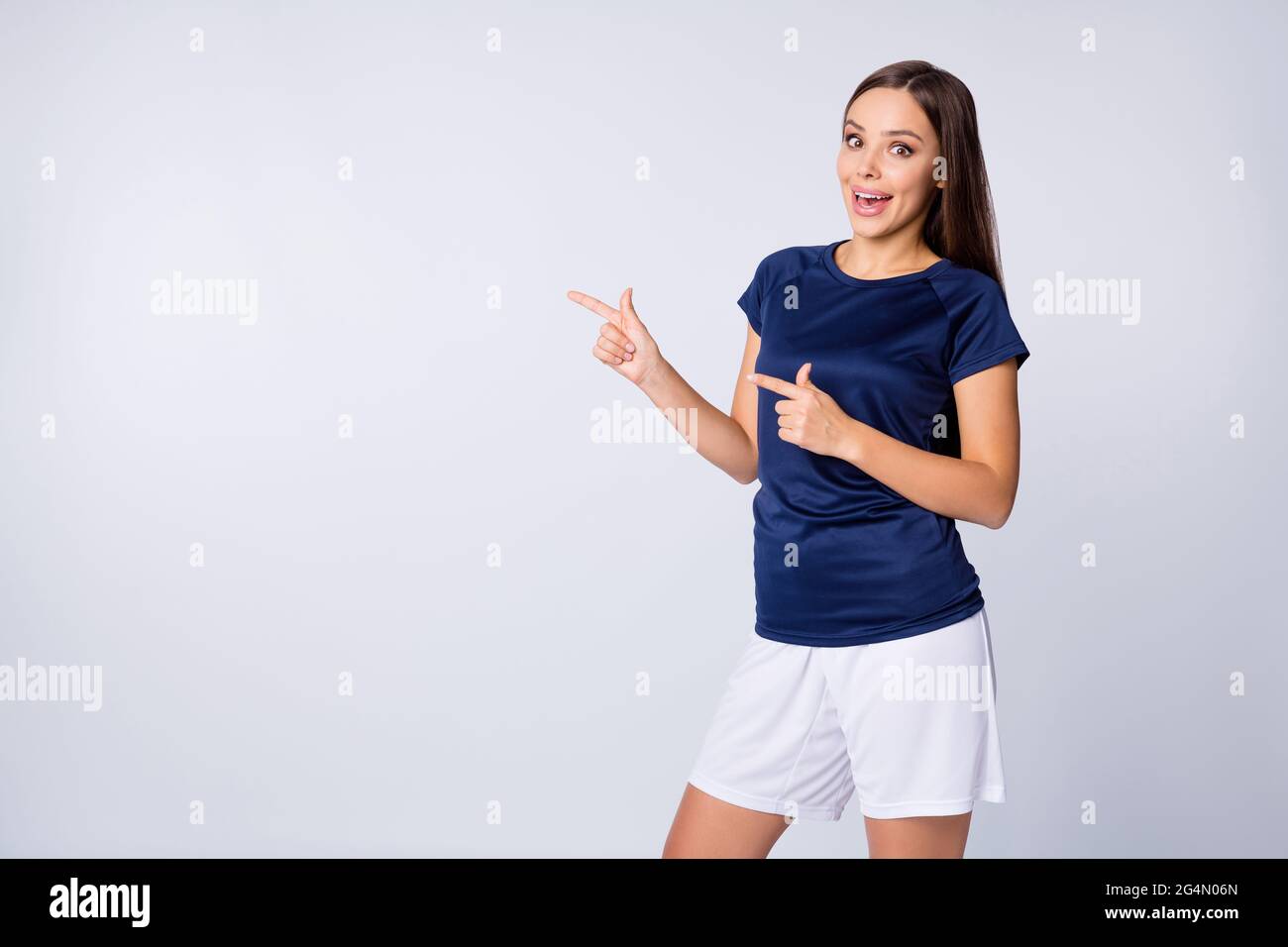 Portrait of her she nice-looking attractive lovely amazed glad cheerful ...