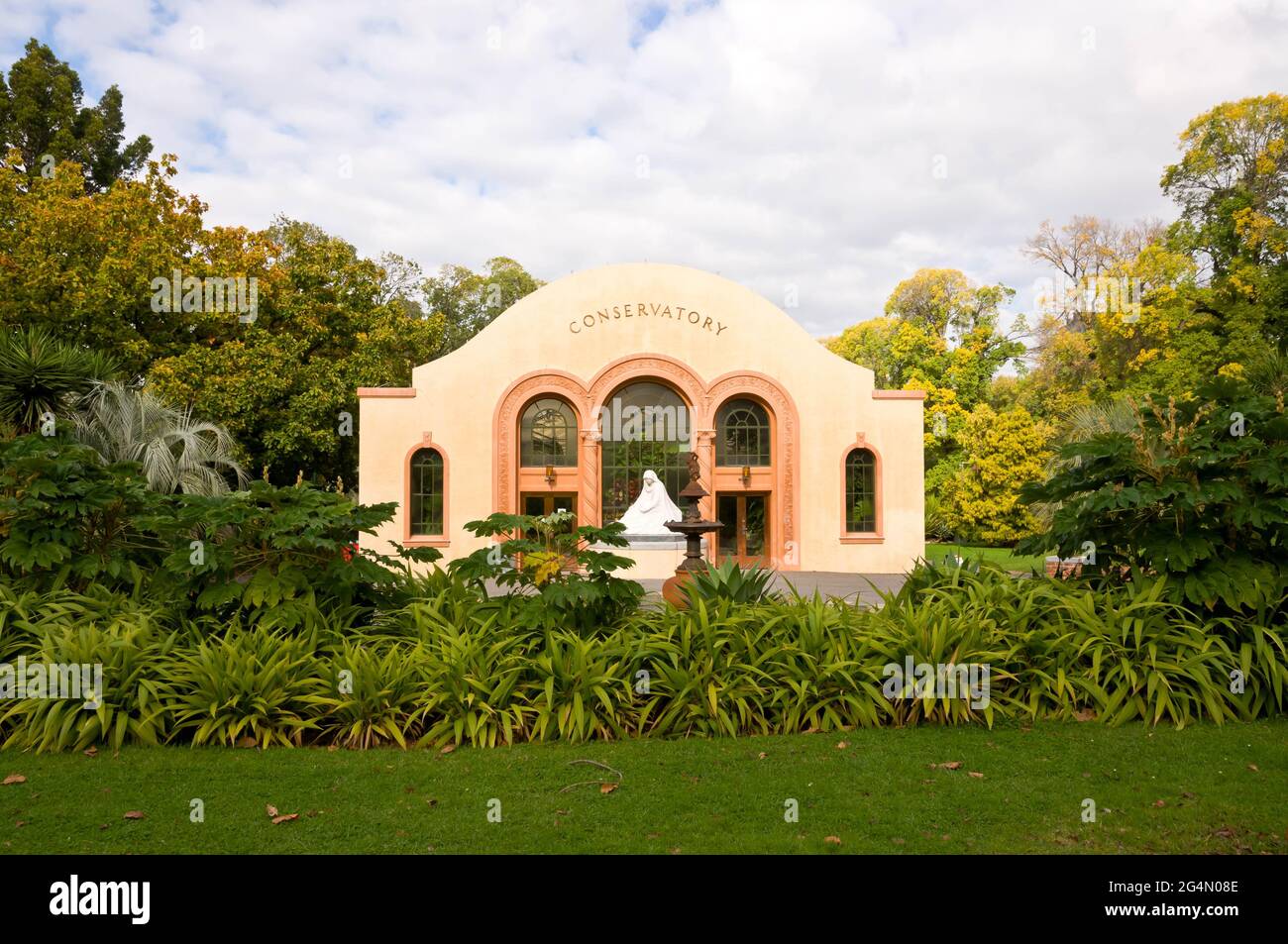 The conservatory fitzroy gardens hi-res stock photography and images ...