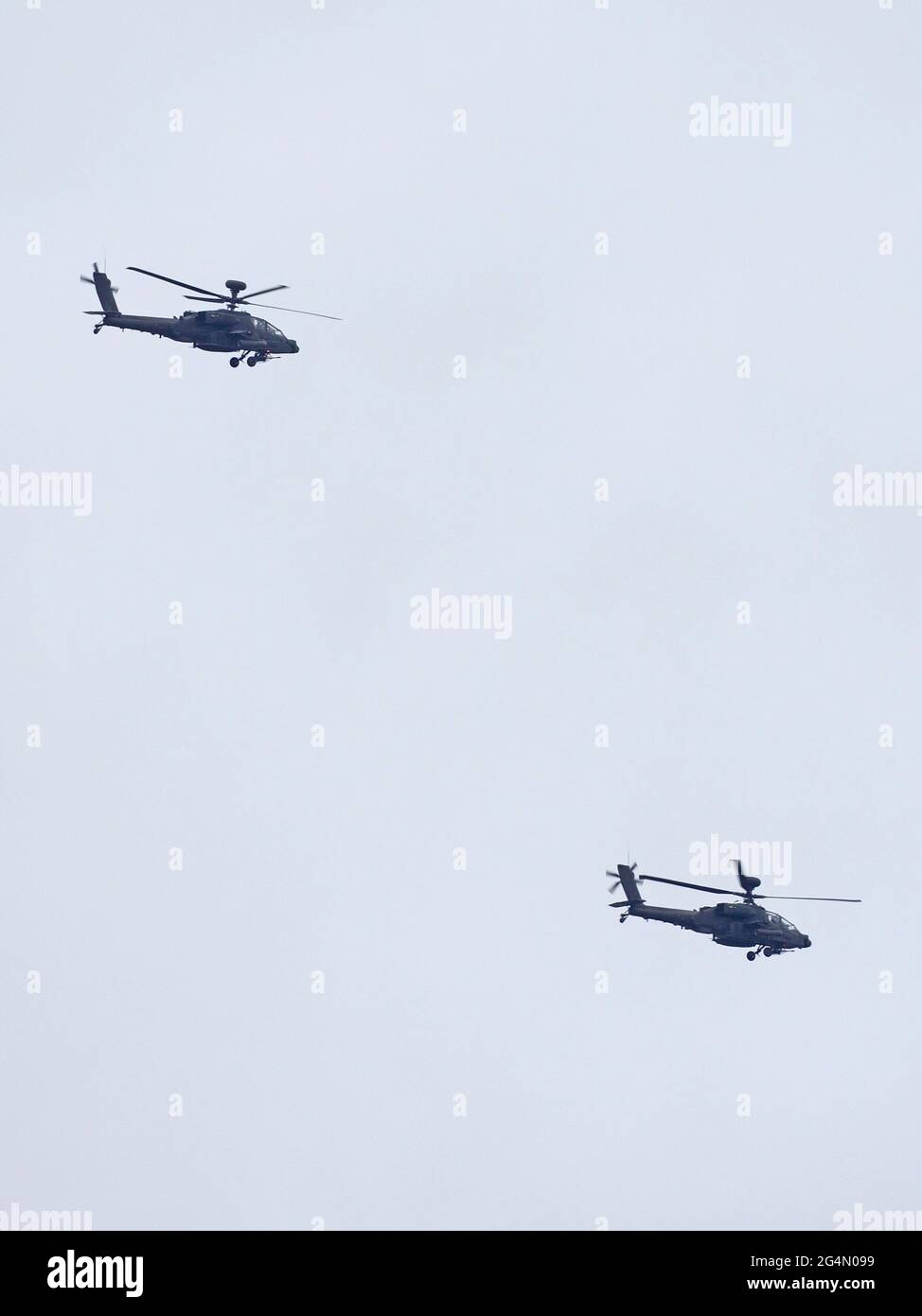 Apache helicopters uk hi-res stock photography and images - Alamy