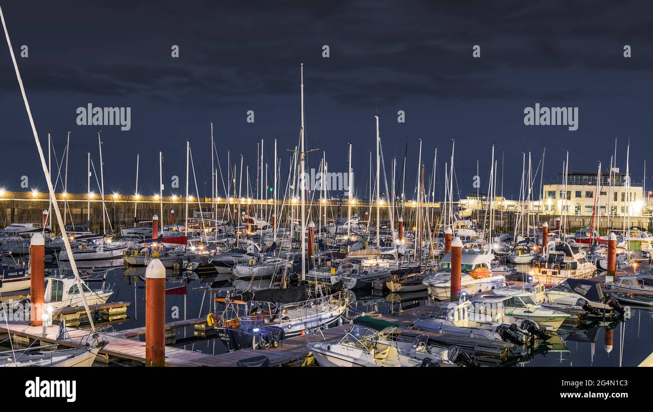 Greystones wicklow irish ireland fishing boats hi-res stock photography ...
