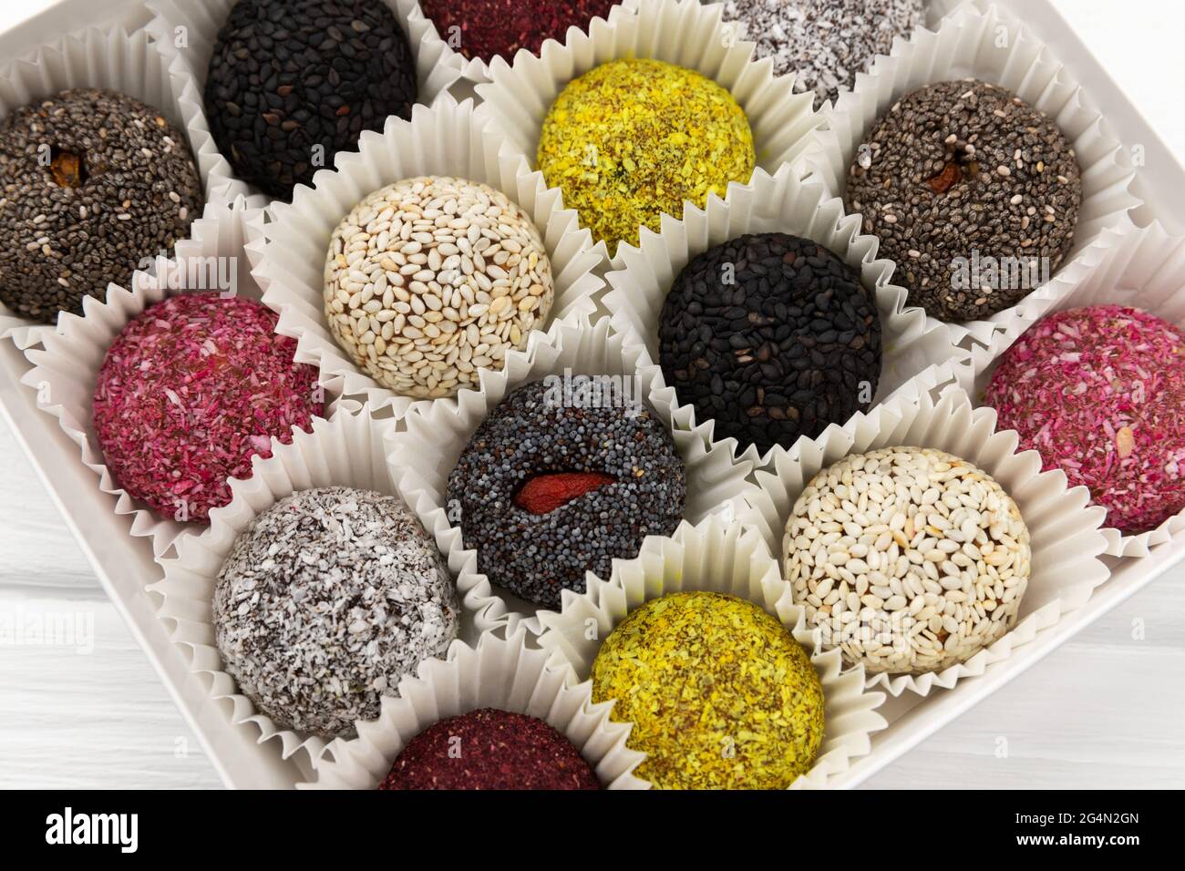 Fruit and nut energy balls hi-res stock photography and images - Alamy