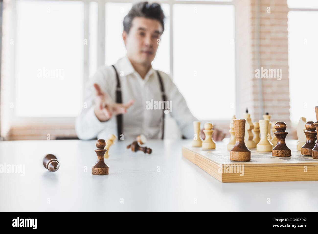 Chess board setup hi-res stock photography and images - Alamy