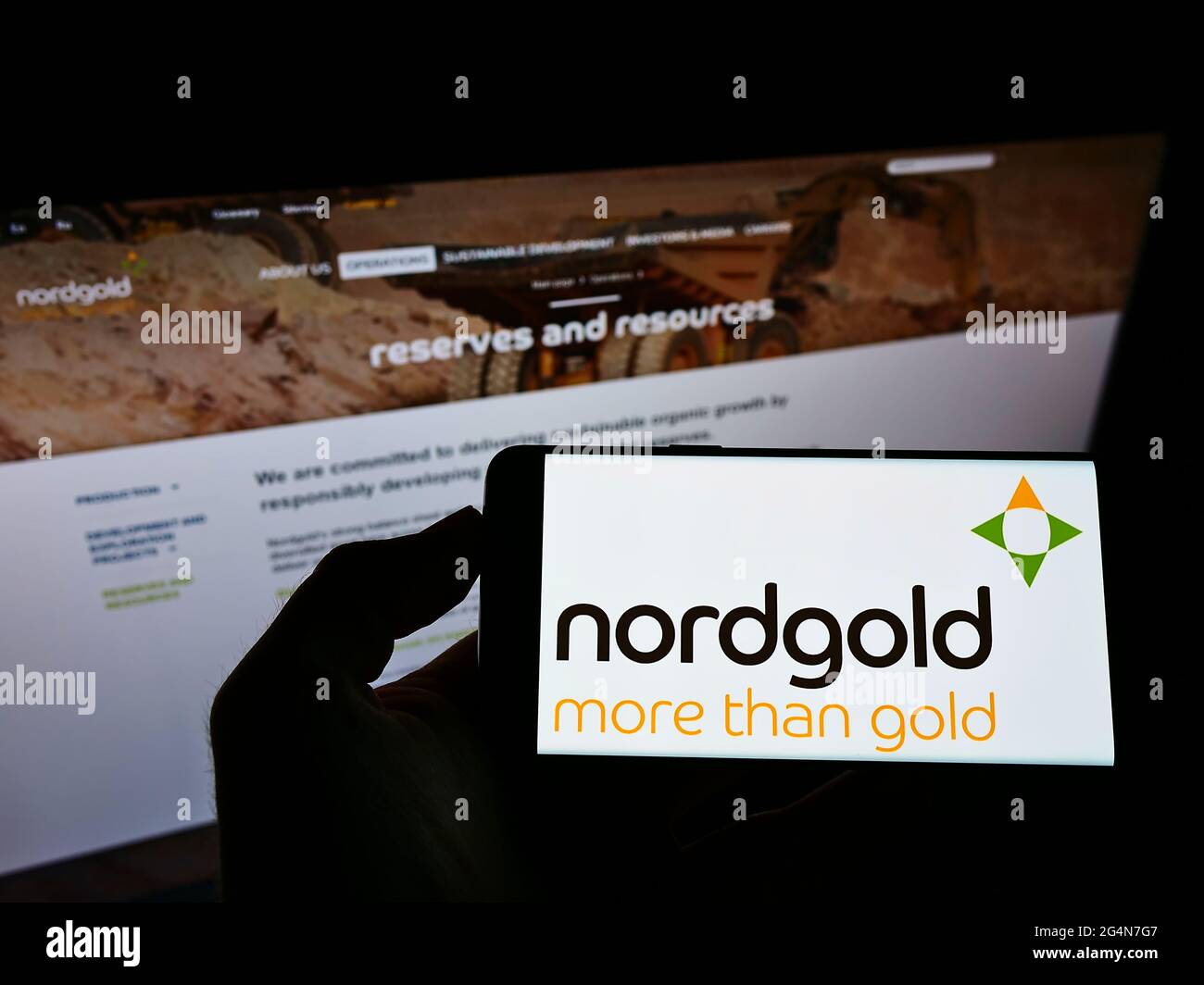 Gold n hi-res stock photography and images - Alamy