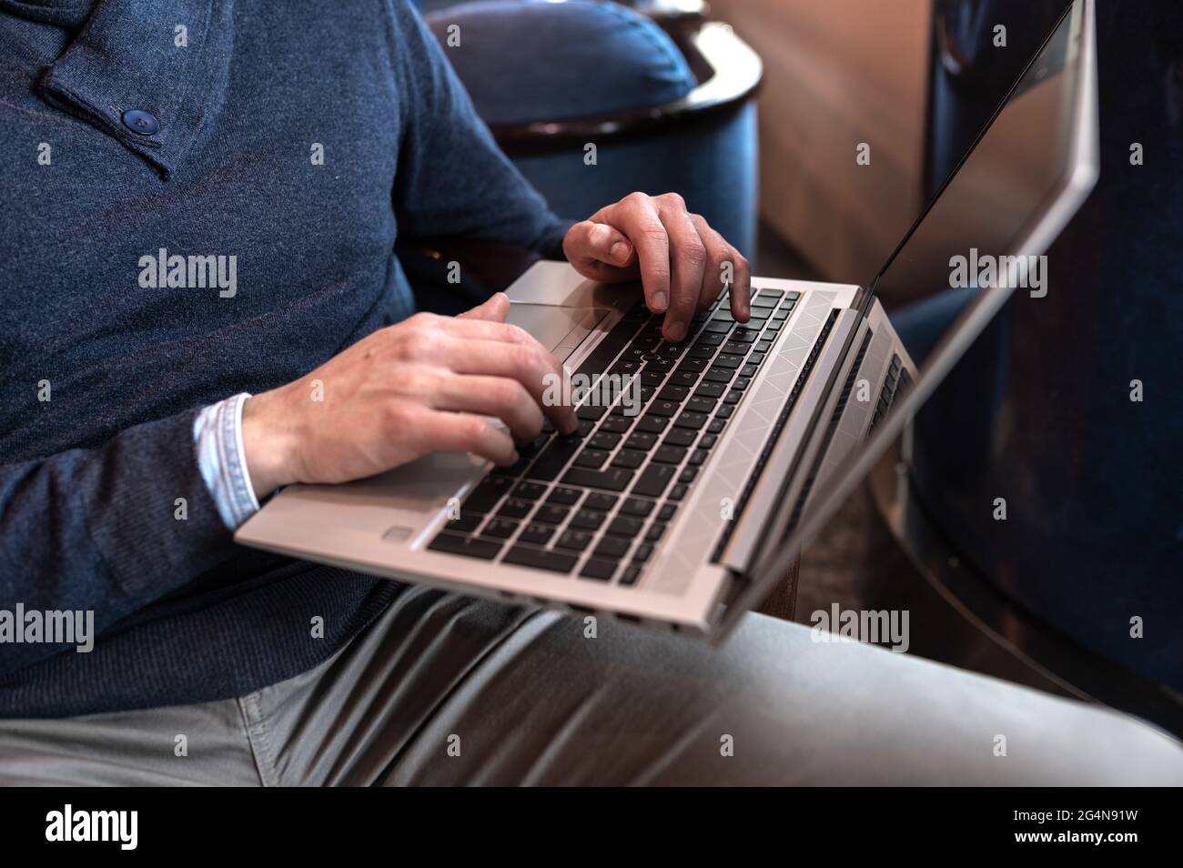 Cruise ship computer hi-res stock photography and images - Alamy