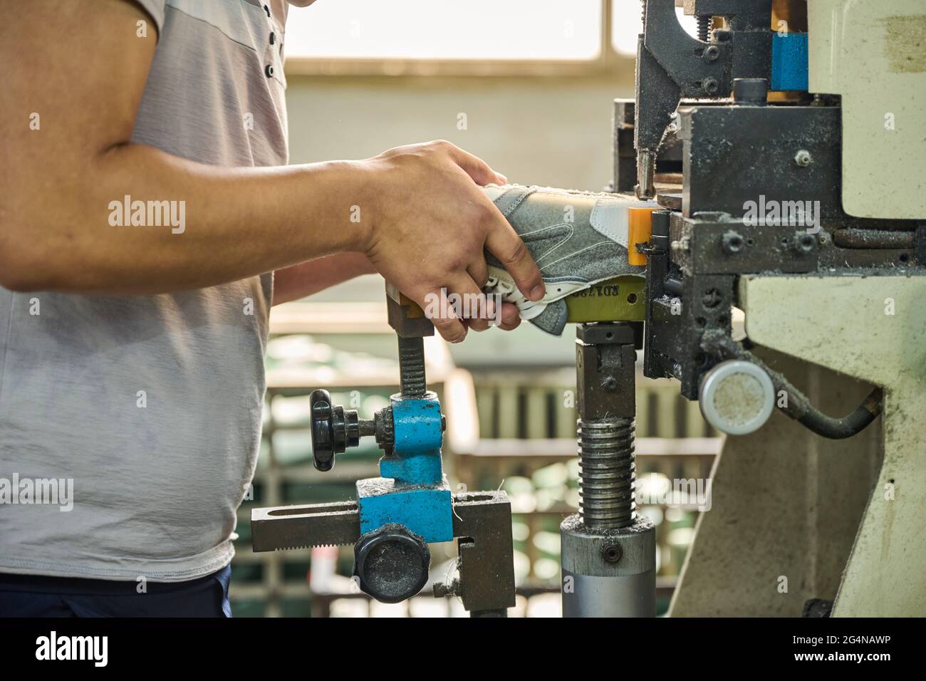 Assembling process hi-res stock photography and images - Alamy