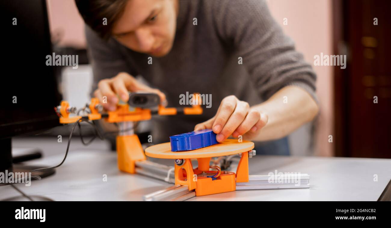 3d scanner the plastic detail on the plate, innovative technology to ...