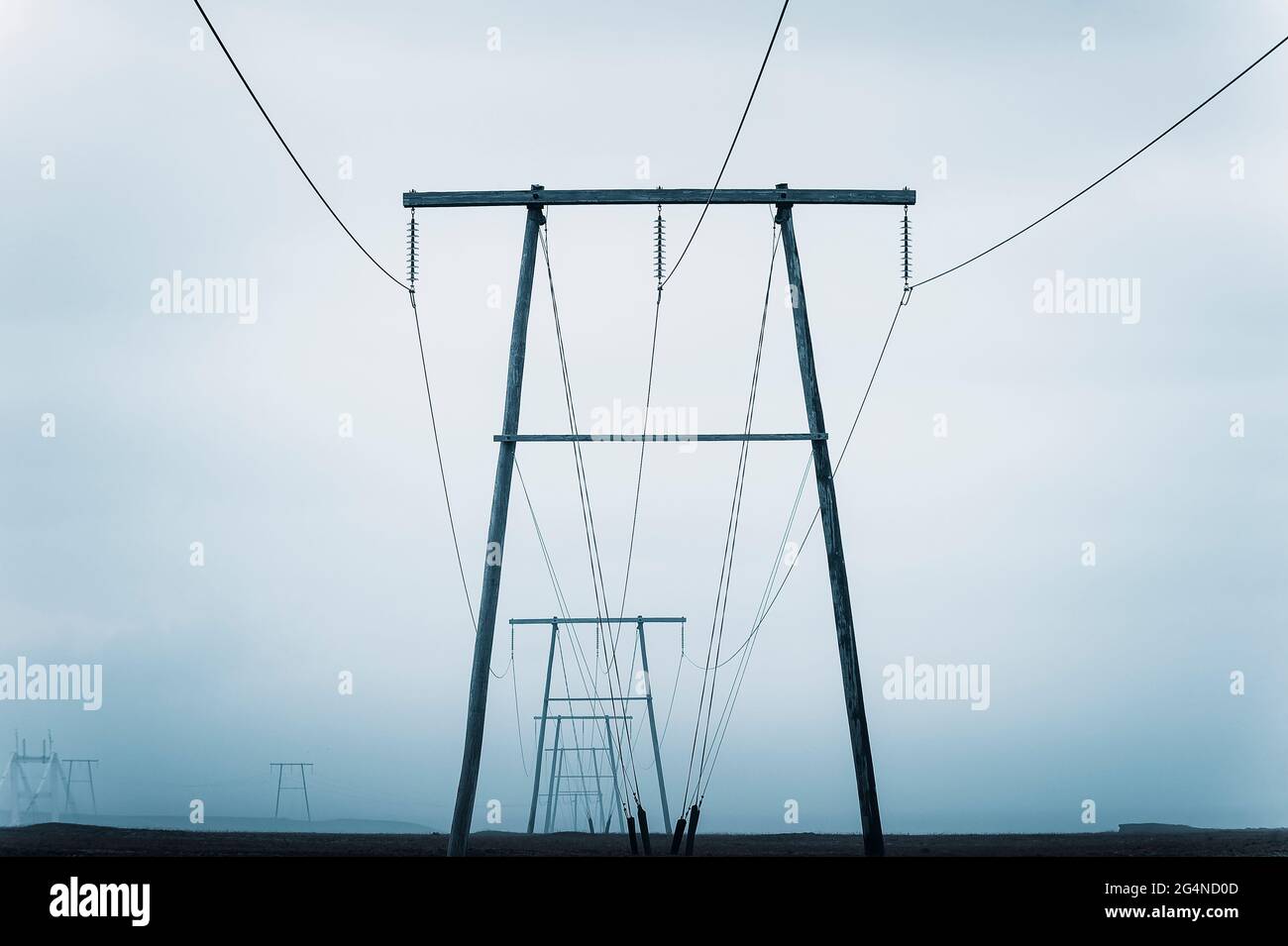 Electricity transmission line hi-res stock photography and images - Alamy