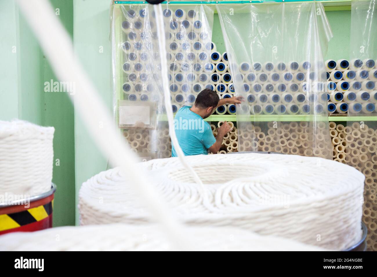 Working people in istanbul hi-res stock photography and images - Alamy