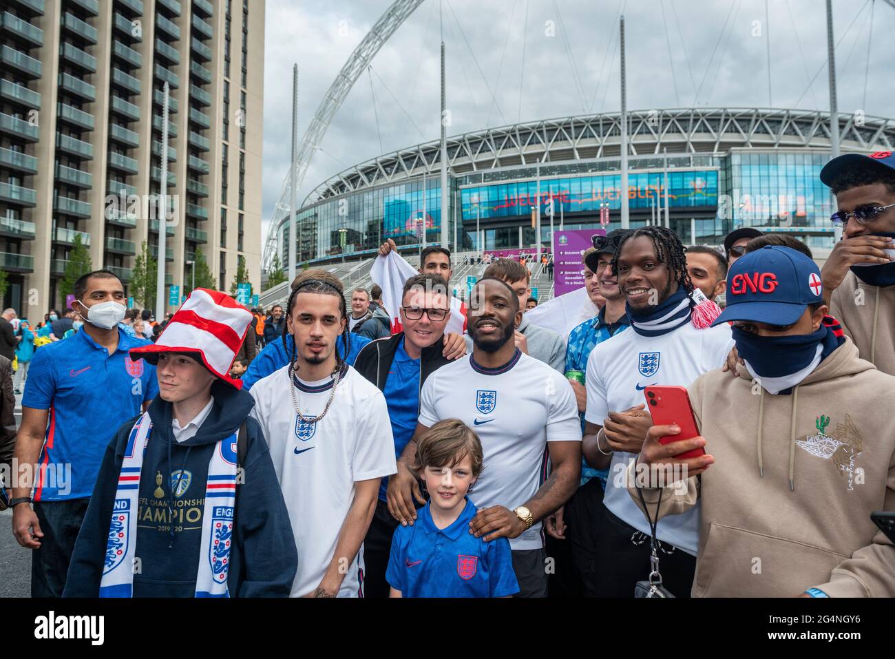 Krept and konan 2020 hi-res stock photography and images - Alamy