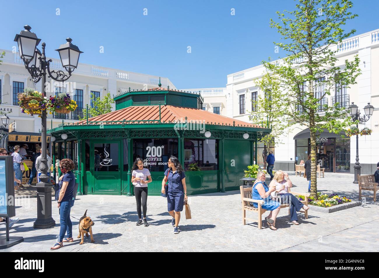 Mcarthur glen designer outlet hi-res stock photography and images - Alamy