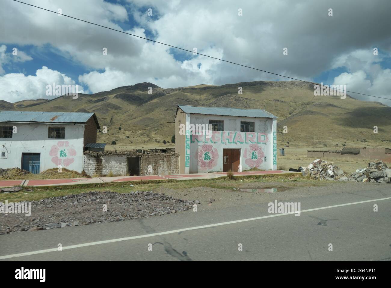 Farm houses in Peru Stock Photo - Alamy