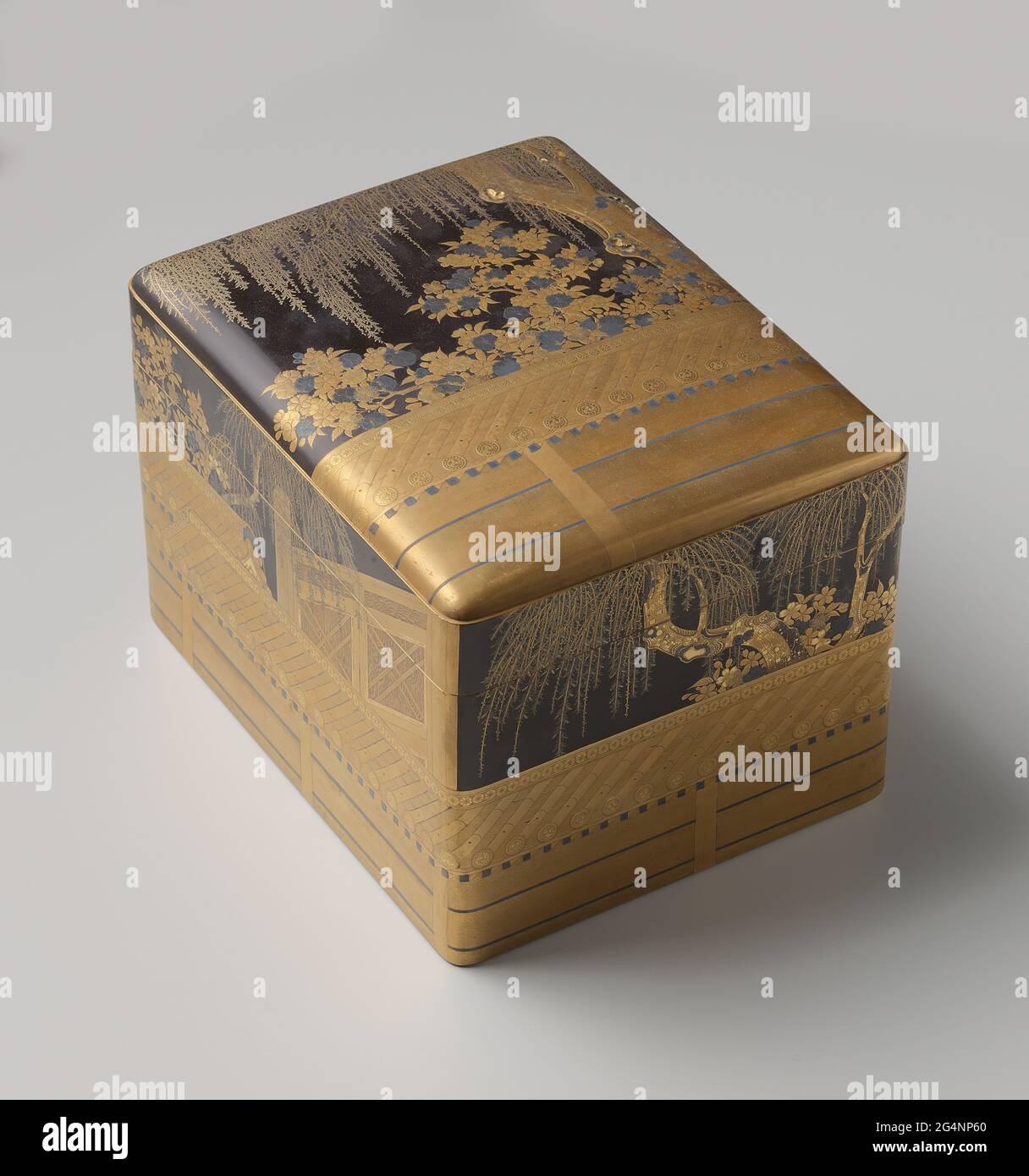 Box. Box with lid and inner box for writing paper. Decoration of a ...