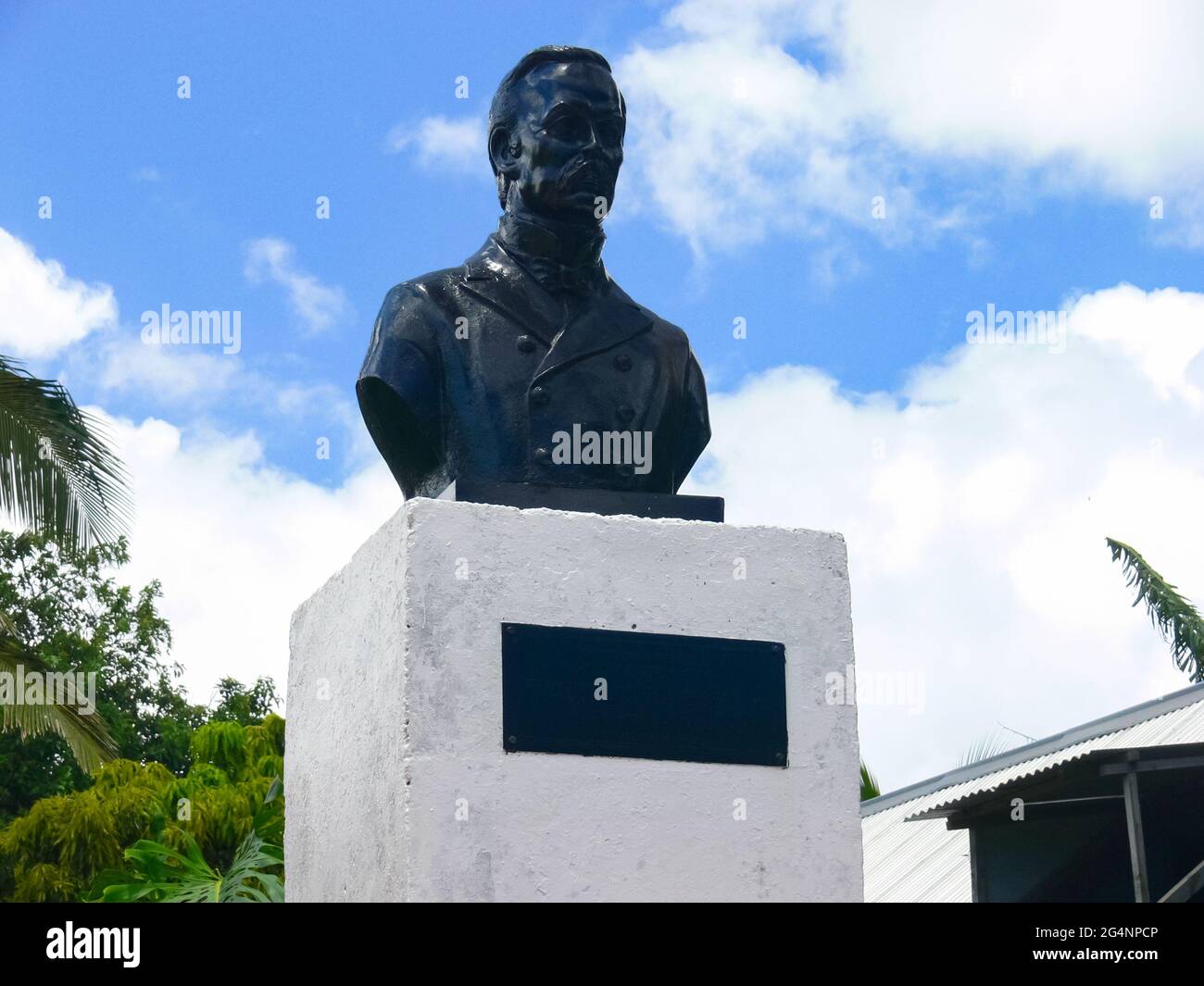 Monuments on the island hi-res stock photography and images - Alamy