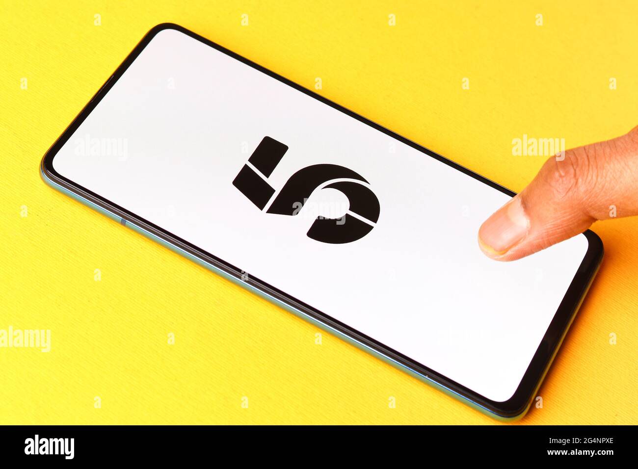 Channel 5 logo hi-res stock photography and images - Alamy