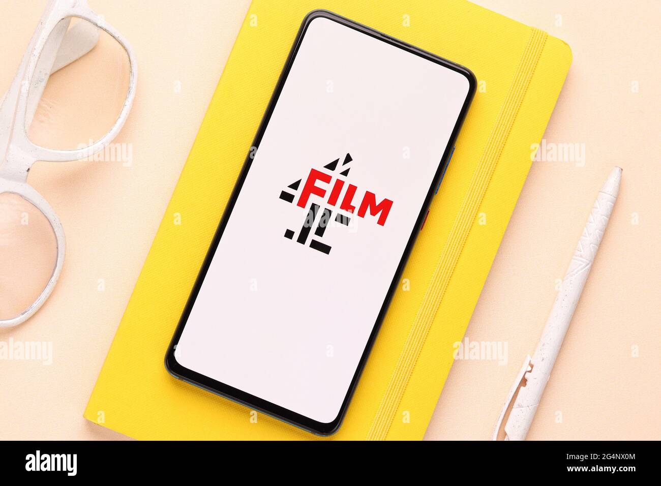 Channel 4 logo television screen hi-res stock photography and images ...