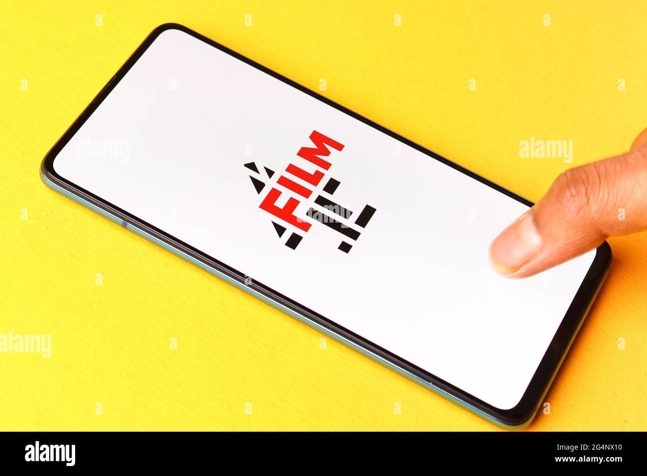 Channel 4 logo television screen hi-res stock photography and images ...